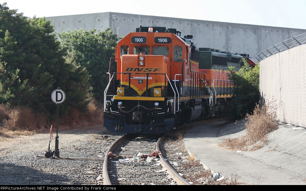 BNSF 1906 and BNSF 1890